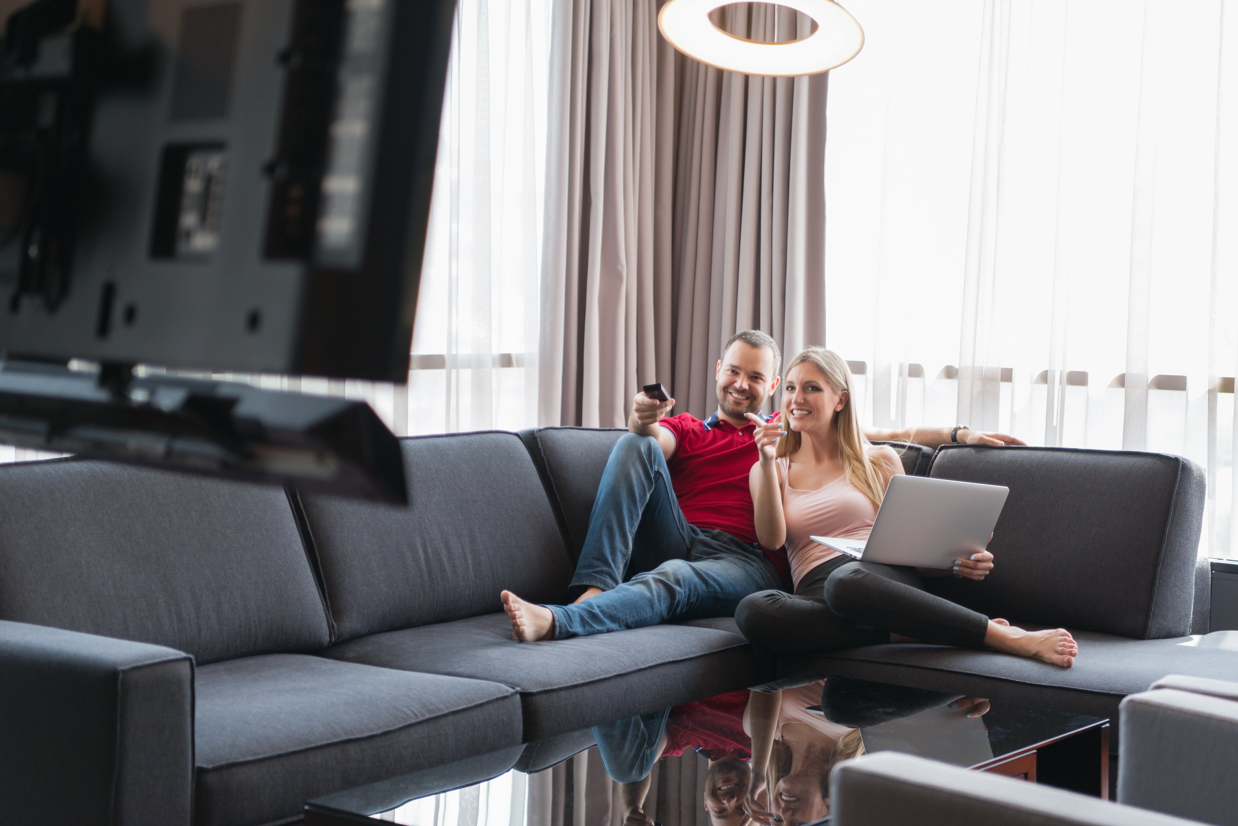 5 Best Sofas For Watching TV in 2025 (Comfy Picks You’ll Love)